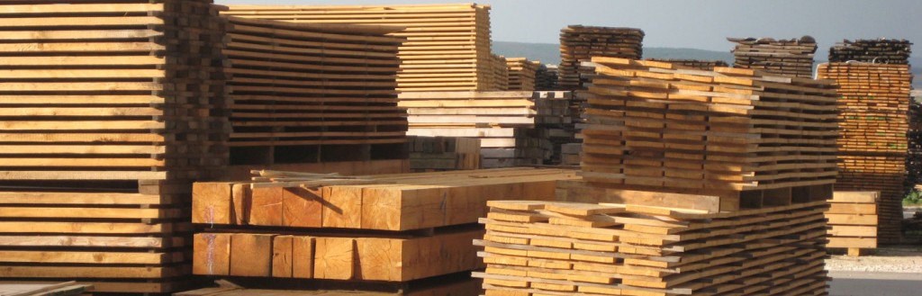 Vörösfenyő gerendák